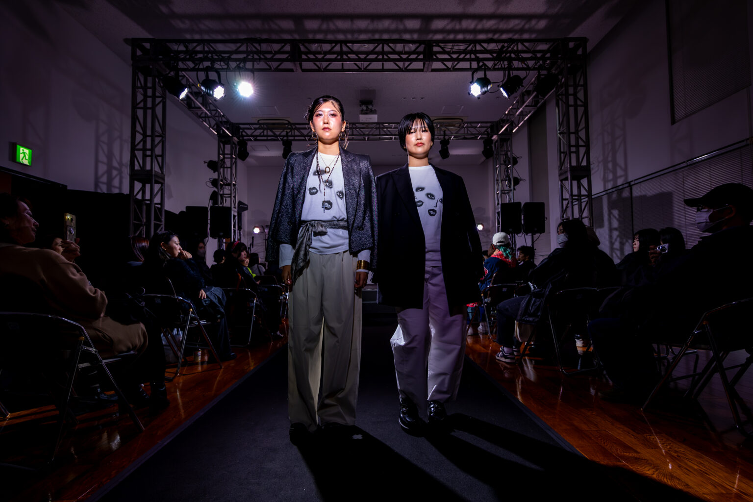 【渋谷祭】ファッションショー「2025AW T-shirt Collection」を開催しました - 日本経済大学 福岡/渋谷/神戸 総合 ...